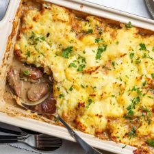 Jamie oliver sausage and mash pie store