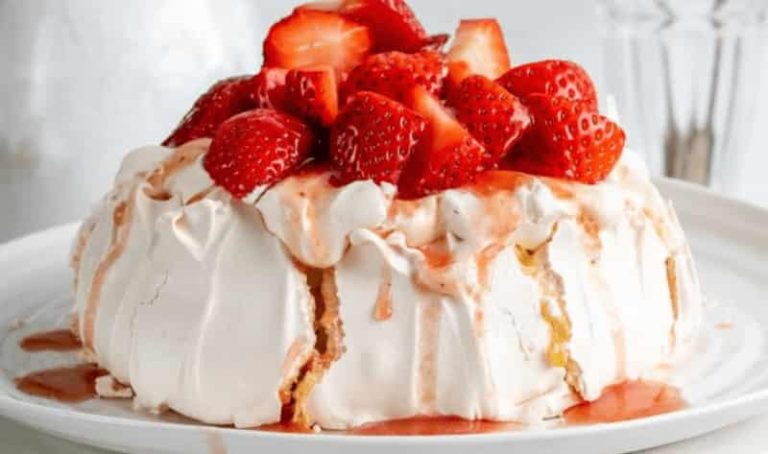 Jamie Oliver Pavlova Recipe - Jamie Oliver Eats